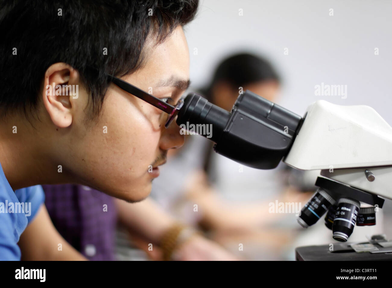 India microscope hi-res stock photography and images - Alamy