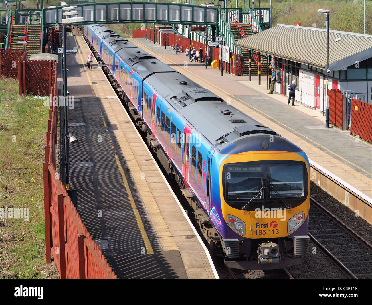 Class 185 'Desiro' diesel multiple unit train arriving at Horwich ...