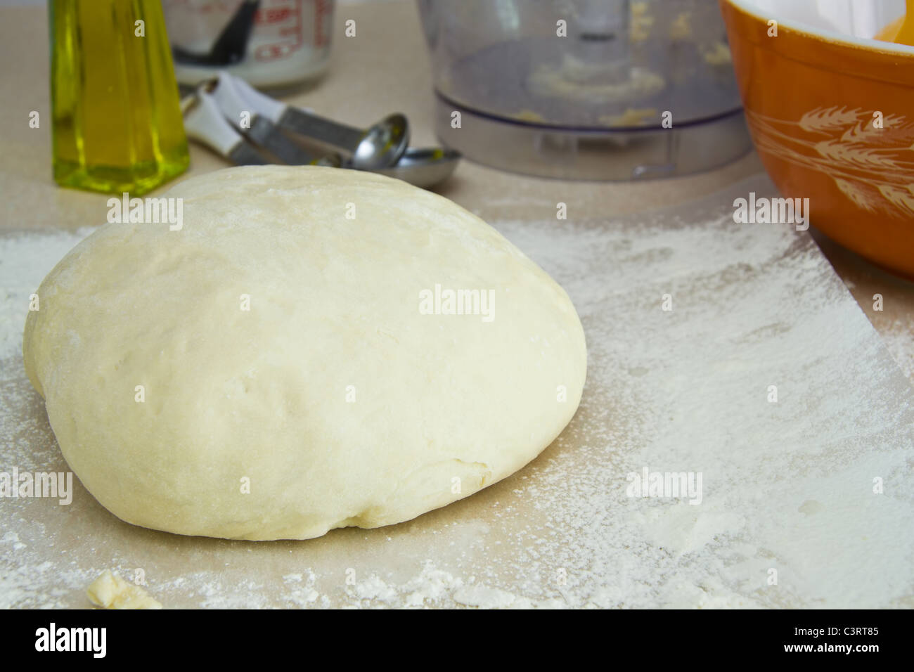 Kneaded bread dough hi-res stock photography and images - Alamy