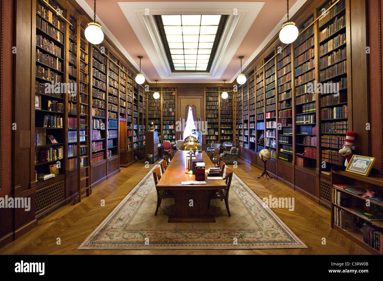 Library inside the Scottish Rite of Freemasonry building in Washington ...