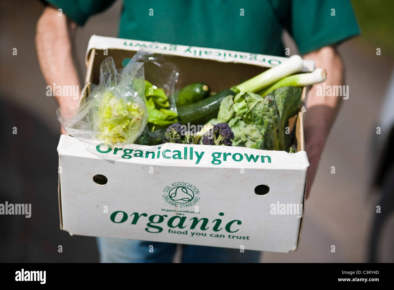 Delivery at door uk hi-res stock photography and images - Alamy