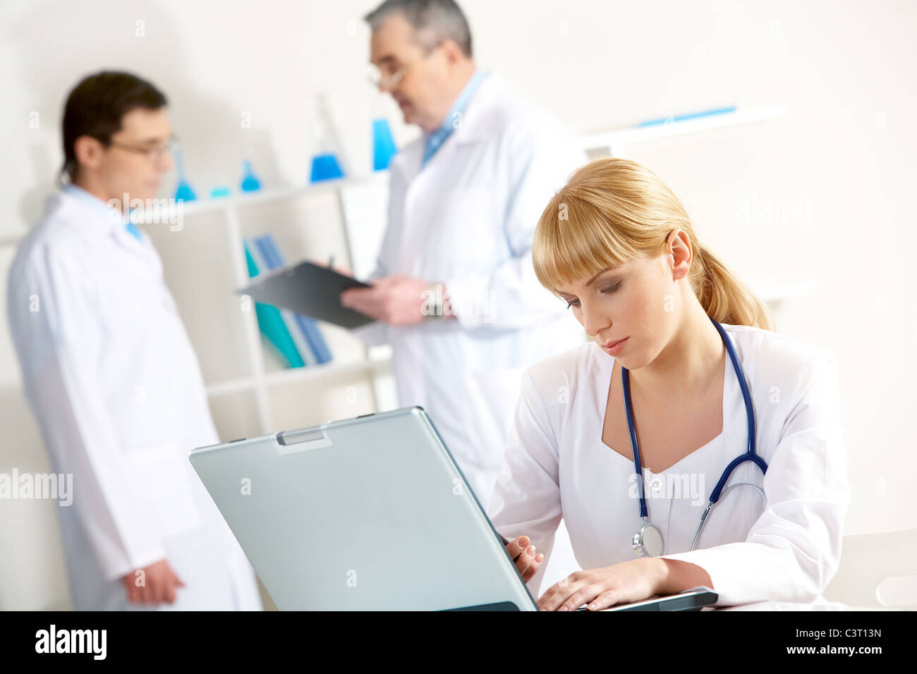 Serious nurse hi-res stock photography and images - Alamy