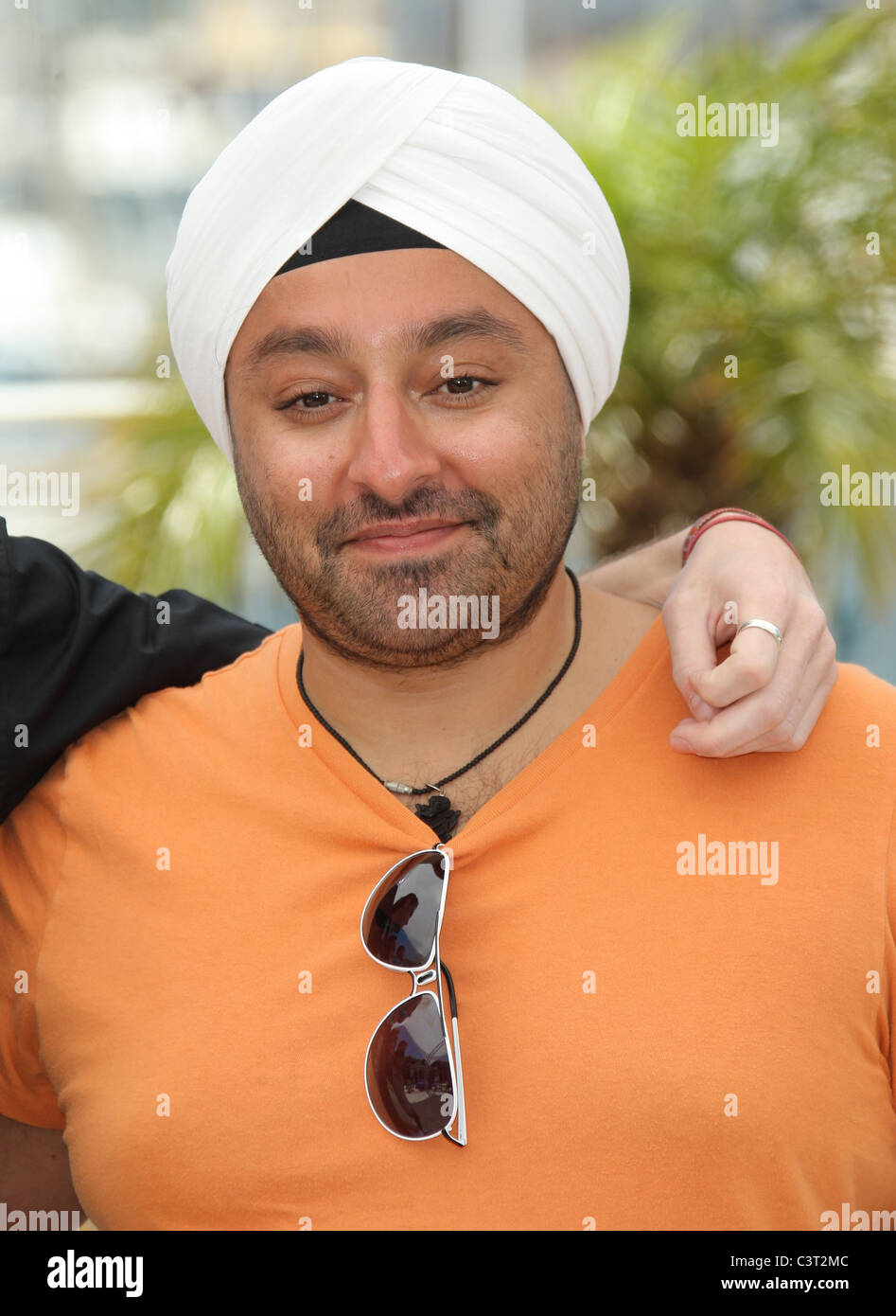 VIKRAM CHATWAL DIAS DE GRACIA PHOTOCALL CANNES FILM FESTIVAL 2011 ...