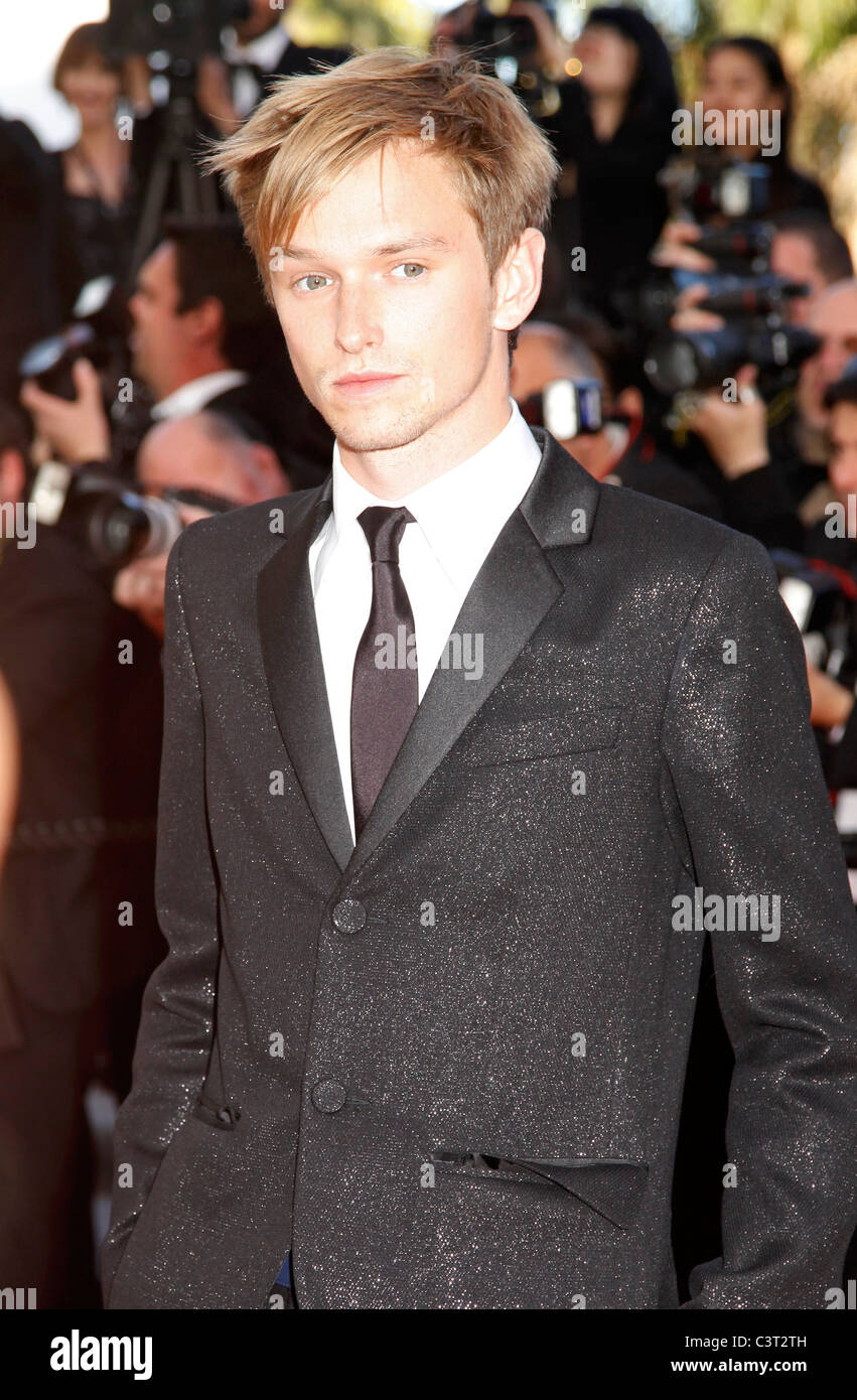 Actor henry hopper High Resolution Stock Photography and Images - Alamy