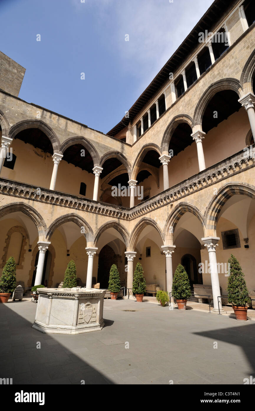 National archaeological museum tarquinia hi-res stock photography and ...