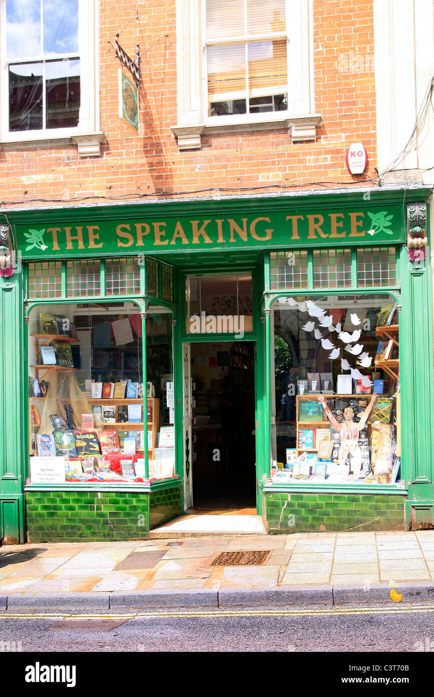 The speaking tree hi-res stock photography and images - Alamy