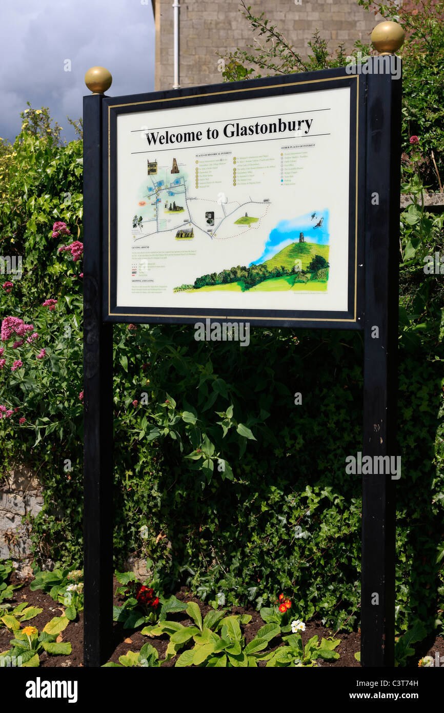 Glastonbury sign hi-res stock photography and images - Alamy