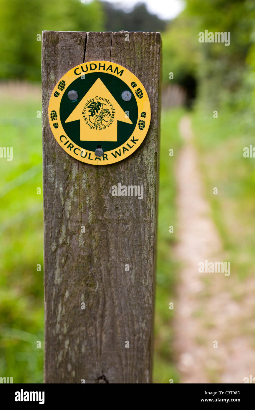 Footpath way marker hi-res stock photography and images - Alamy Footpath way marker hi-res stock photography and images - Alamy