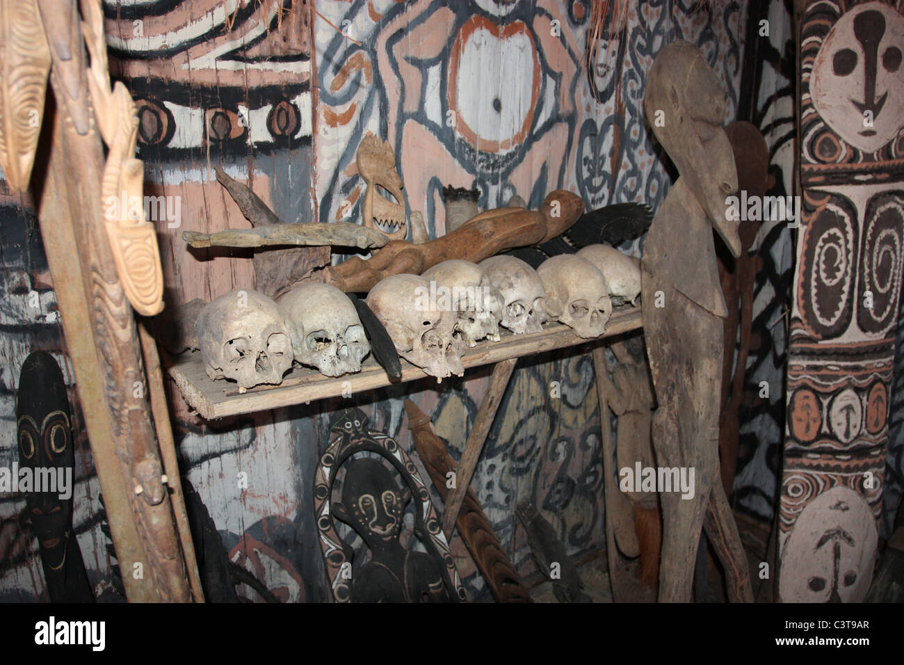 Haus tambaran spirit house hi-res stock photography and images - Alamy