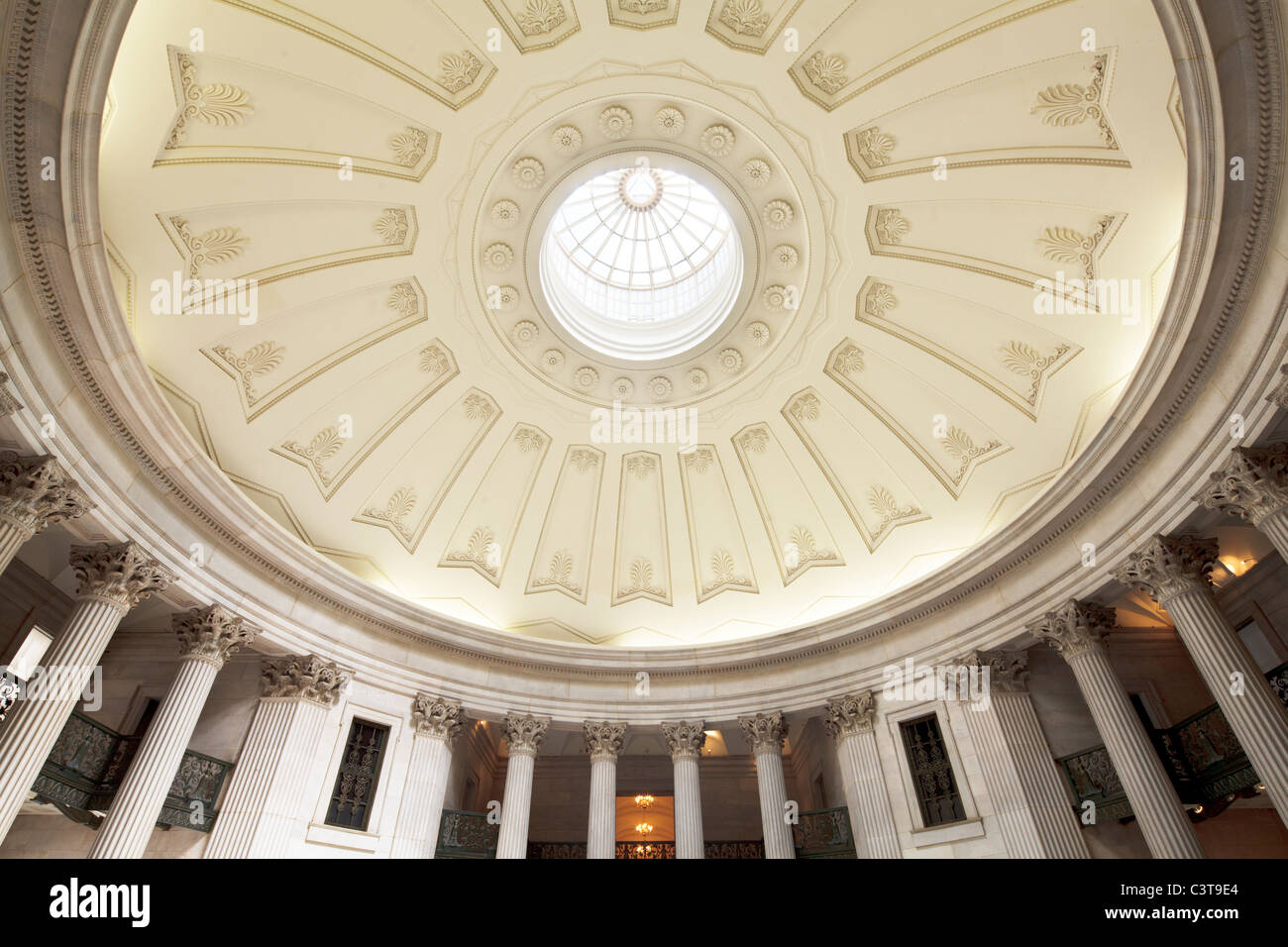 Federal building interior hi-res stock photography and images - Alamy