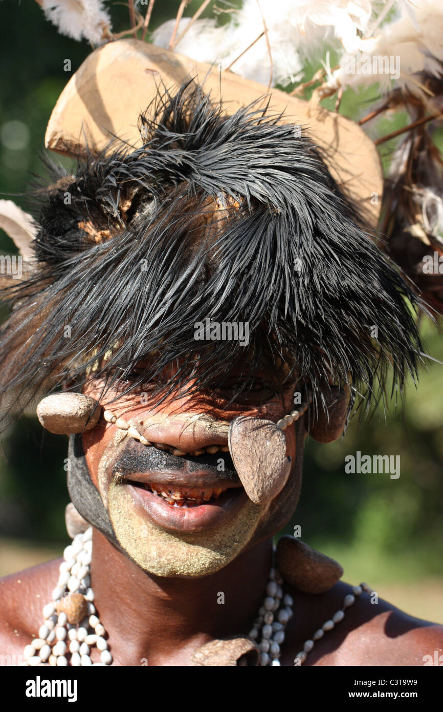 Traditional costume from papua hi-res stock photography and images - Alamy