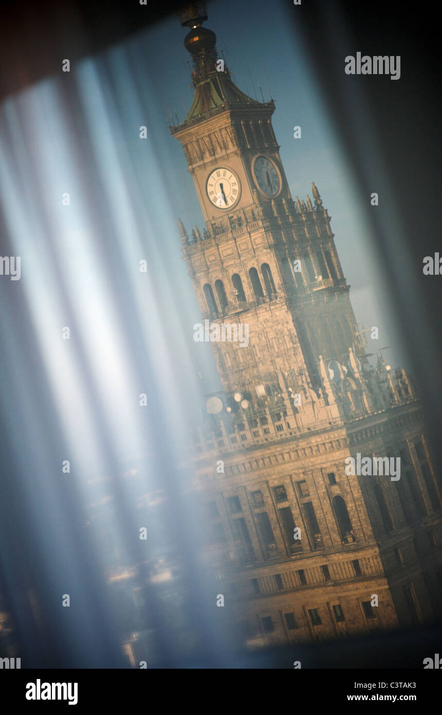 High rise building tourism palace hi-res stock photography and images ...