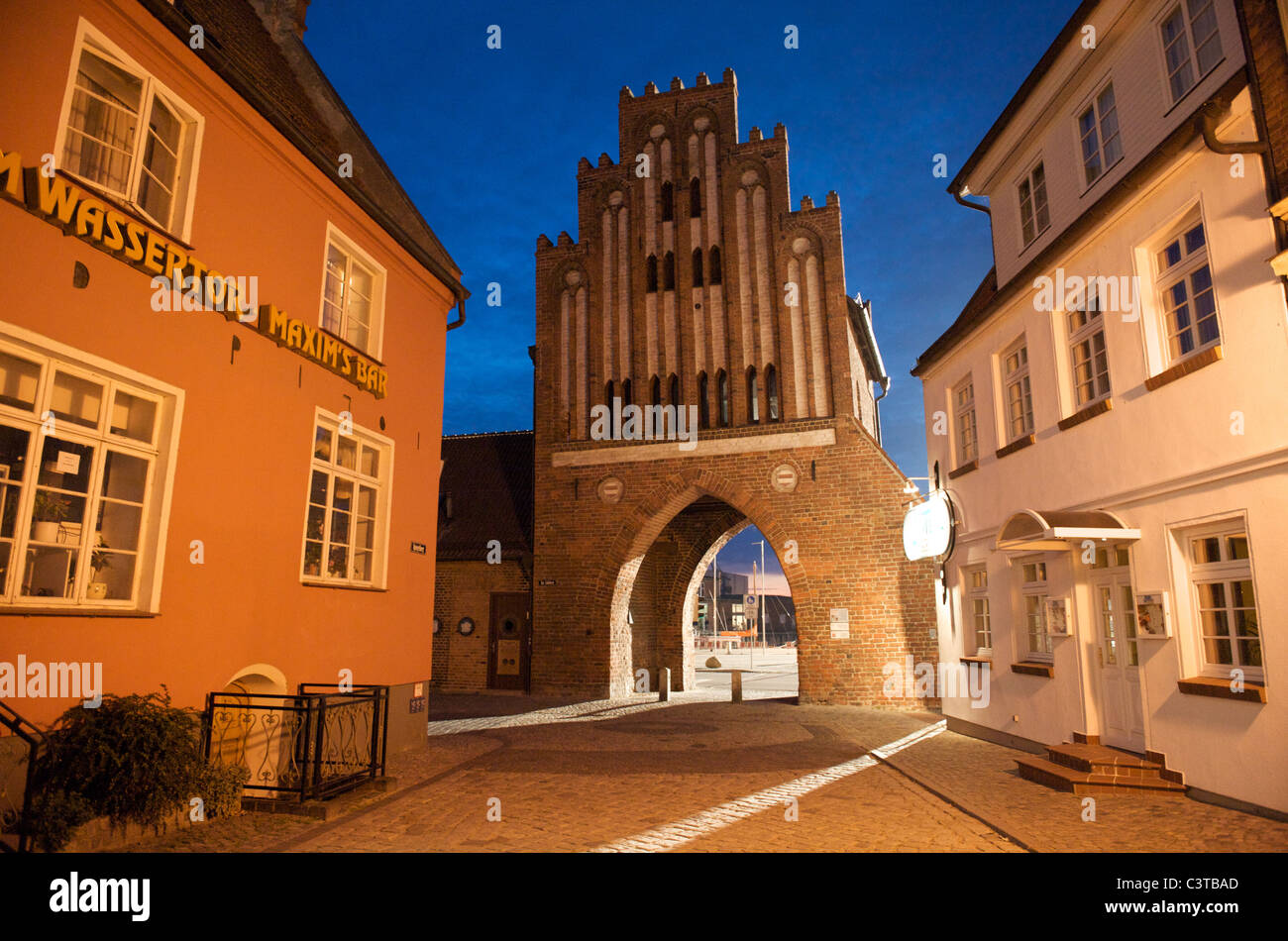 Wassertor hi-res stock photography and images - Alamy