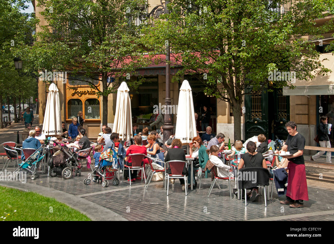 Restaurant south hi-res stock photography and images - Alamy