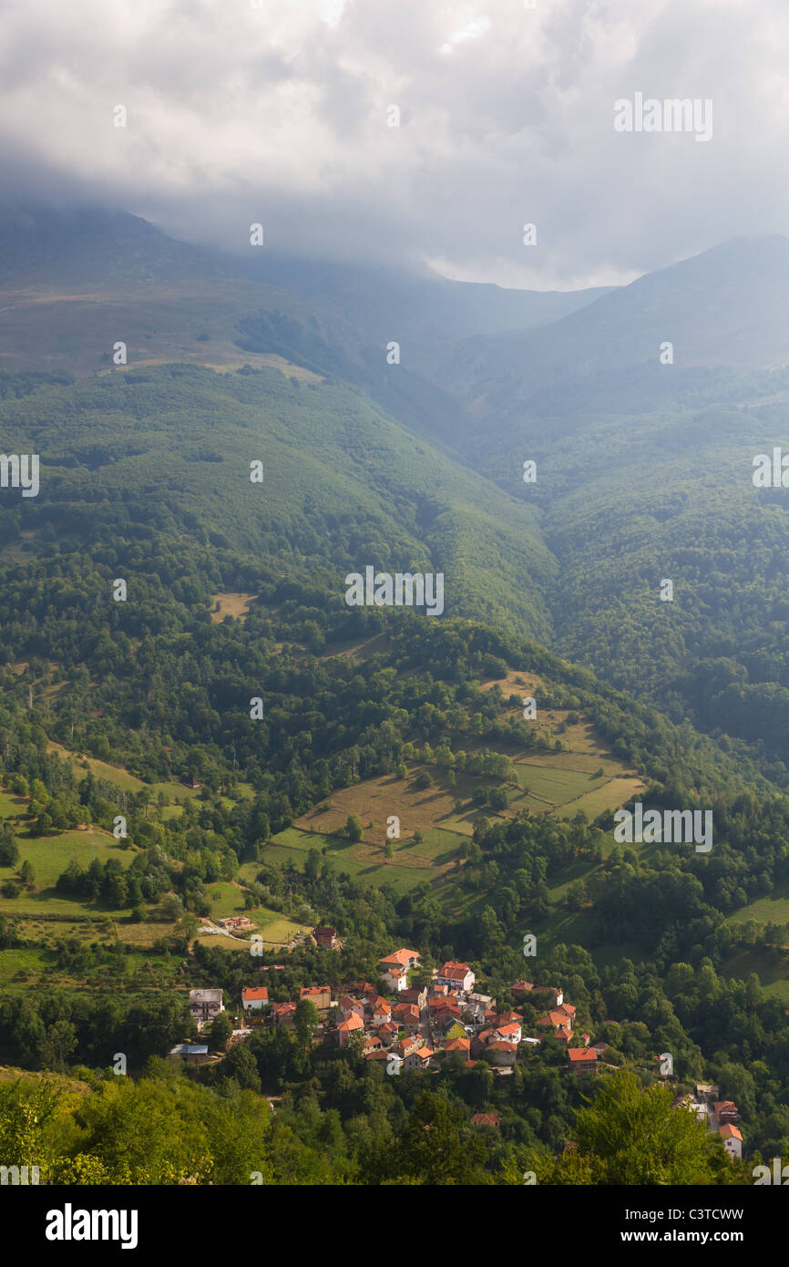Kosovo village hi-res stock photography and images - Alamy