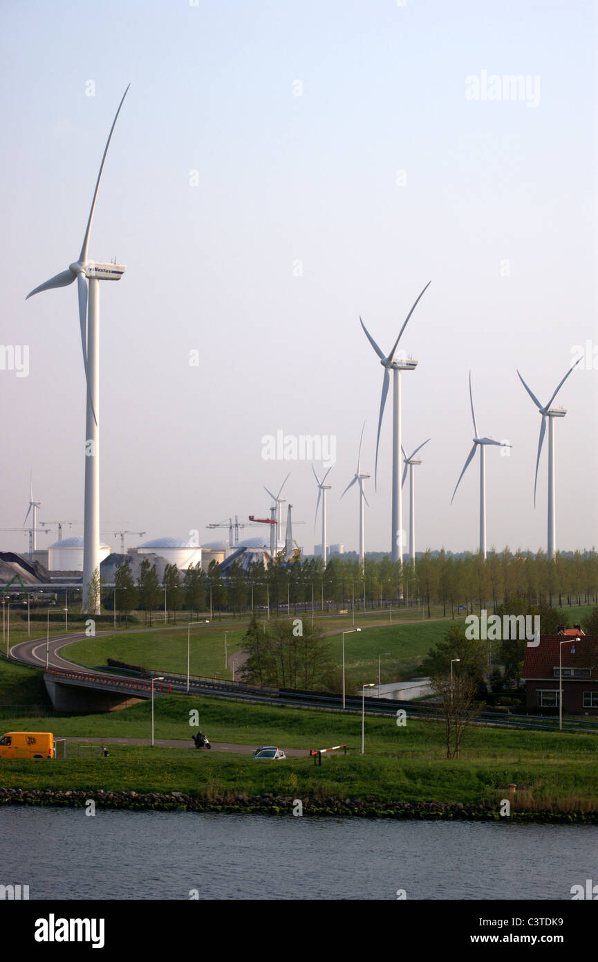 Windturbine windmill netherlands hi-res stock photography and images ...