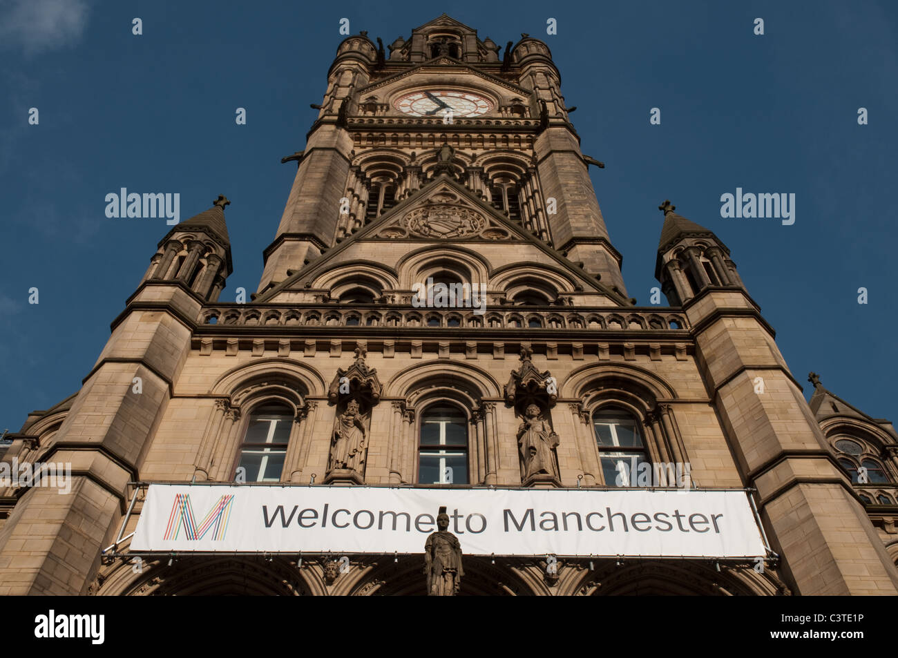 Welcome to manchester sign hi-res stock photography and images - Alamy