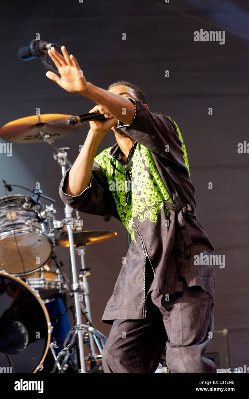 singer on stage Stock Photo - Alamy