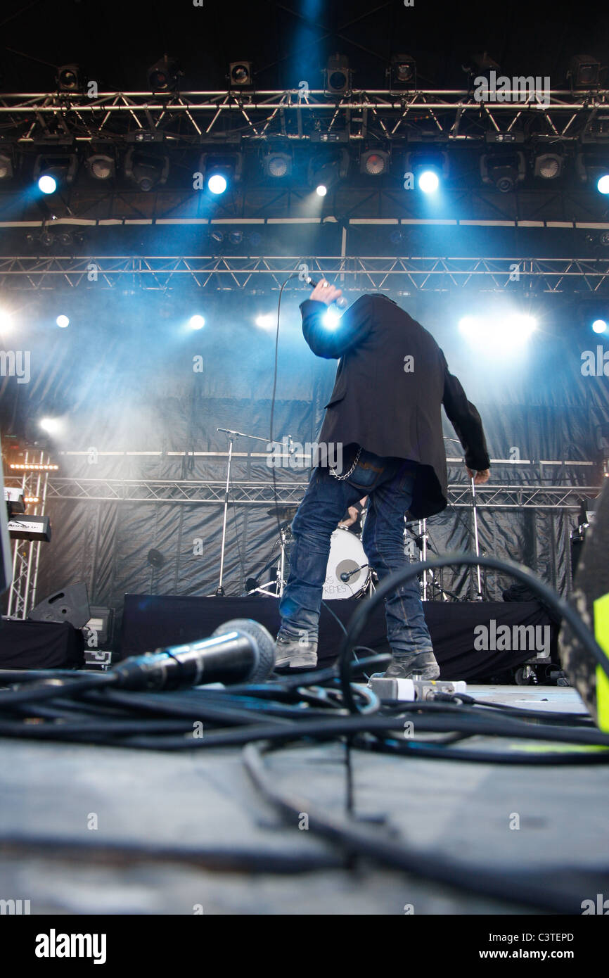 singer on stage Stock Photo - Alamy