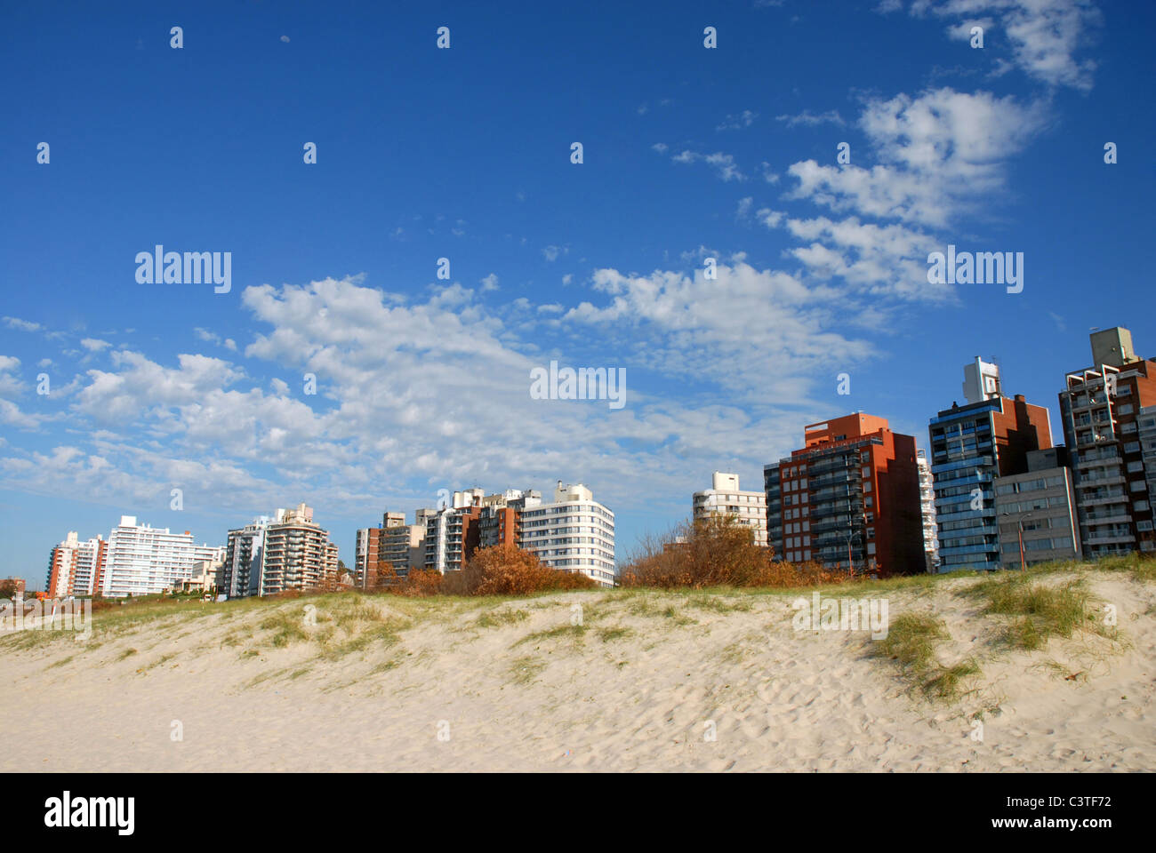 Buildings of sand hi-res stock photography and images - Alamy