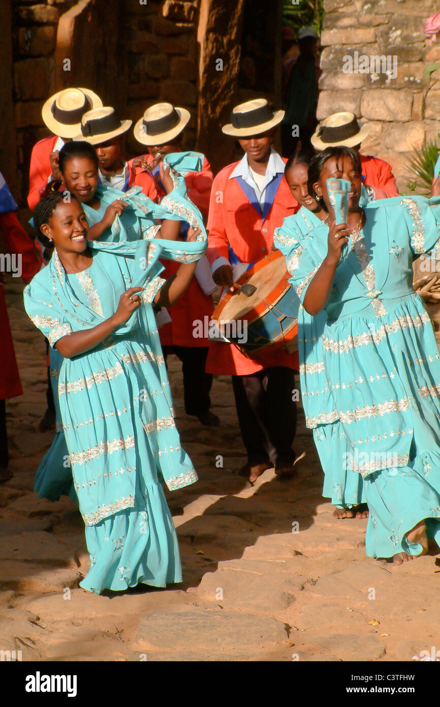 Hira gasy hi-res stock photography and images - Alamy