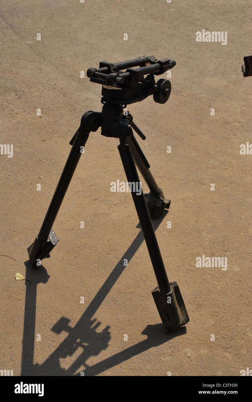 Machine gun hi-res stock photography and images - Alamy