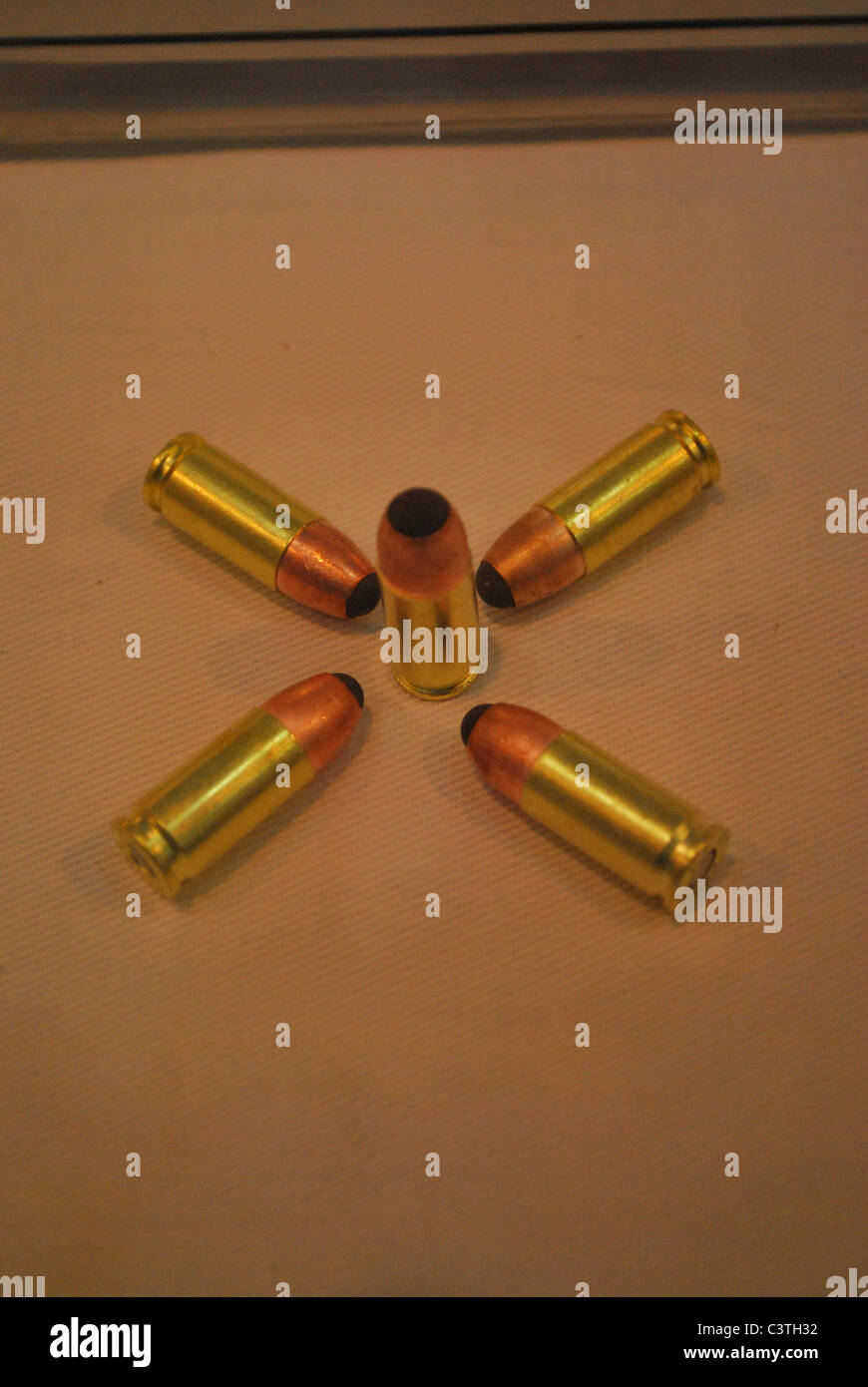 Primer bullet hi-res stock photography and images - Alamy