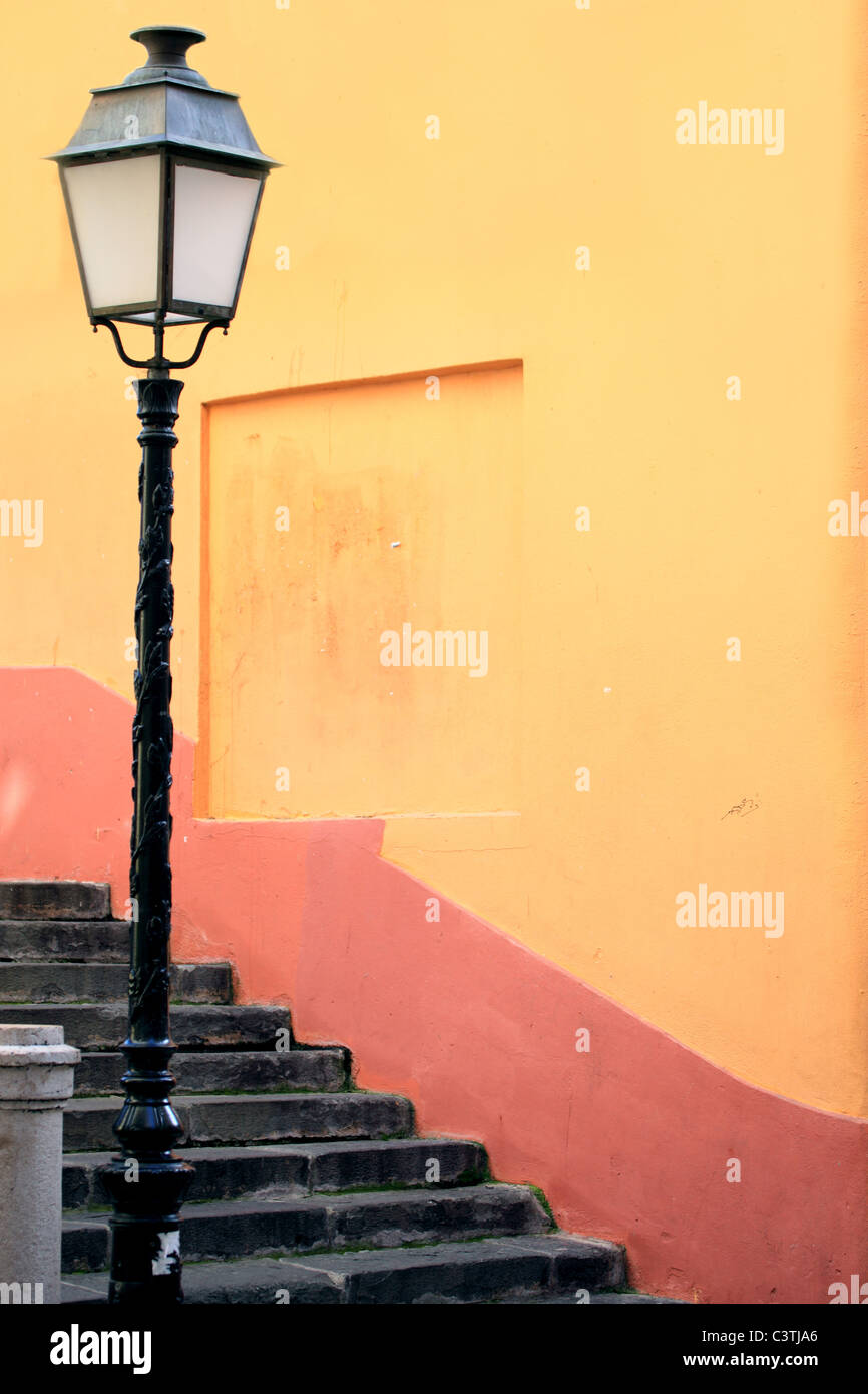 Colorful building in the old town of Nice Stock Photo - Alamy