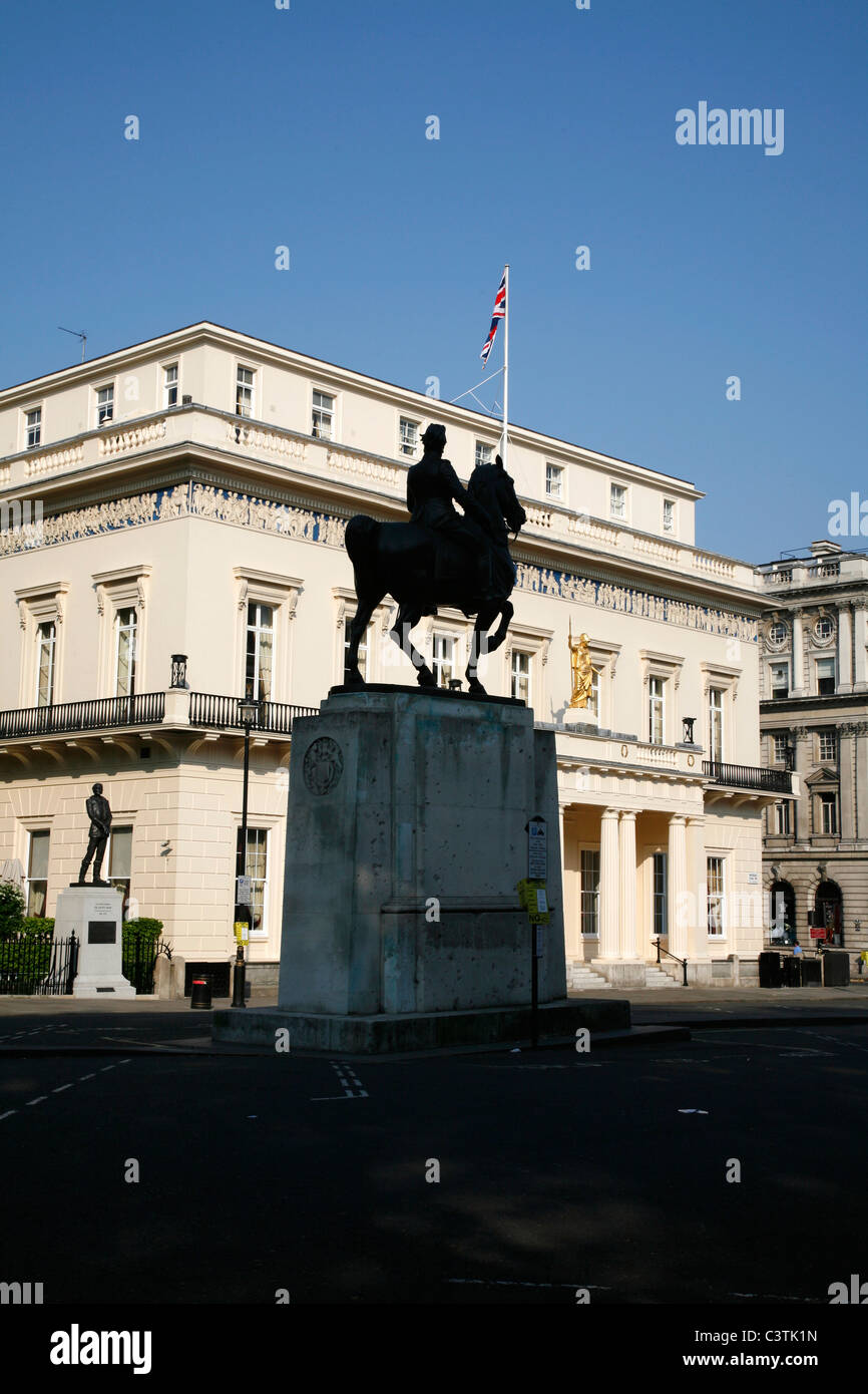 London waterloo place statue edward hi-res stock photography and images ...