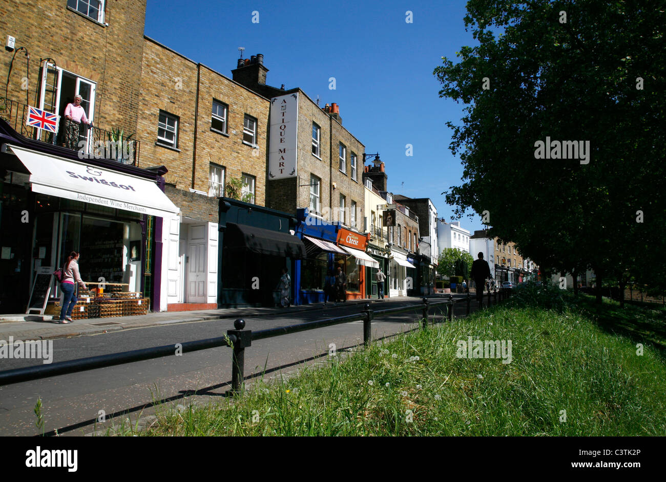 Shops on Hill Rise, Richmond, London, UK Stock Photo - Alamy