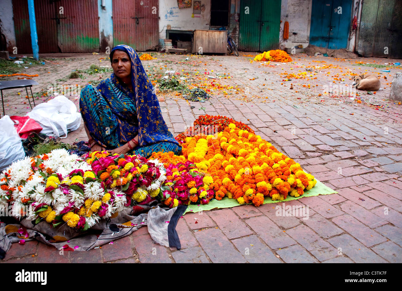 Indian people in Varanasi, Uttar Pradesh, India Stock Photo - Alamy