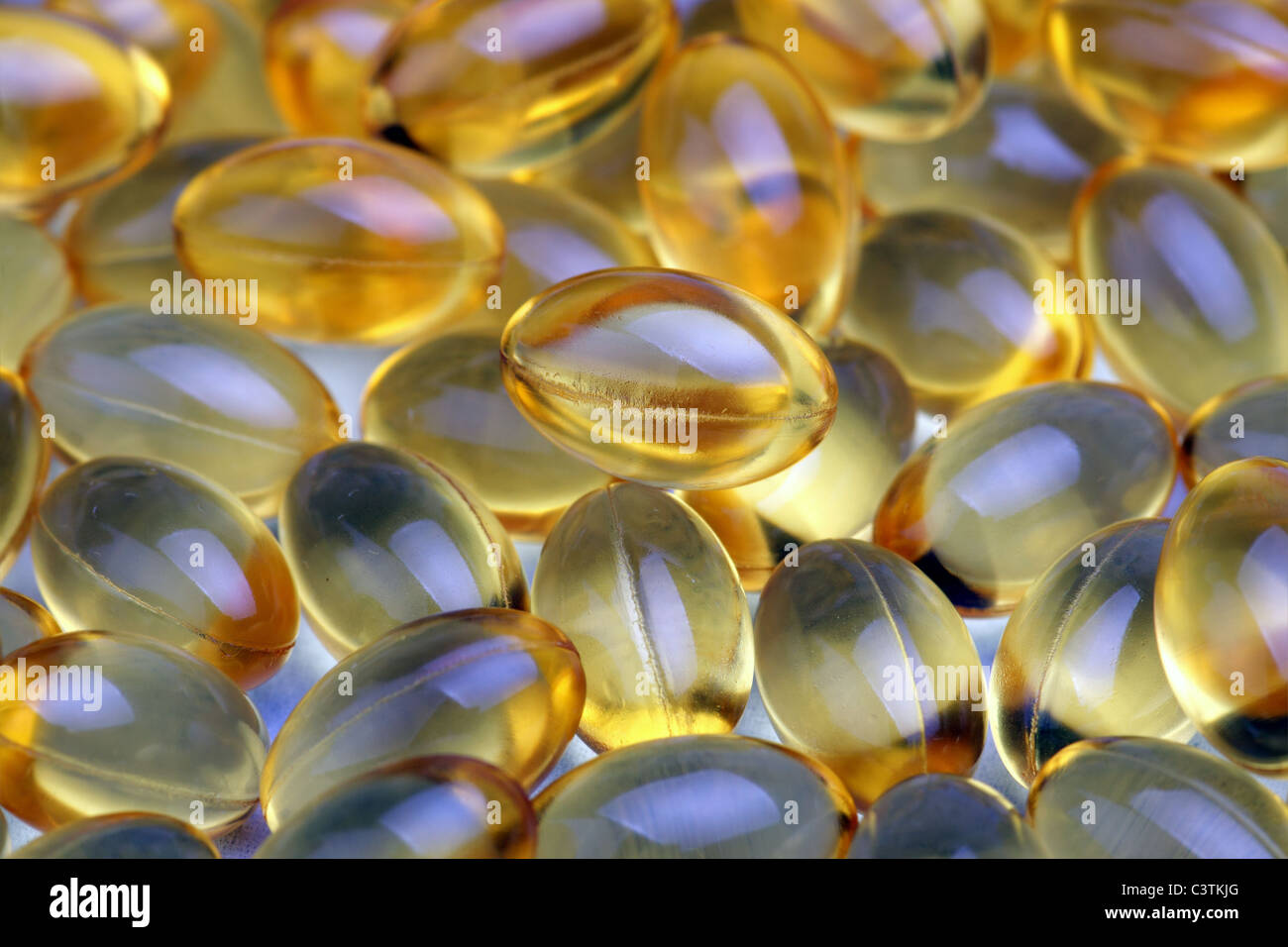 The capsules of fish oil Stock Photo - Alamy