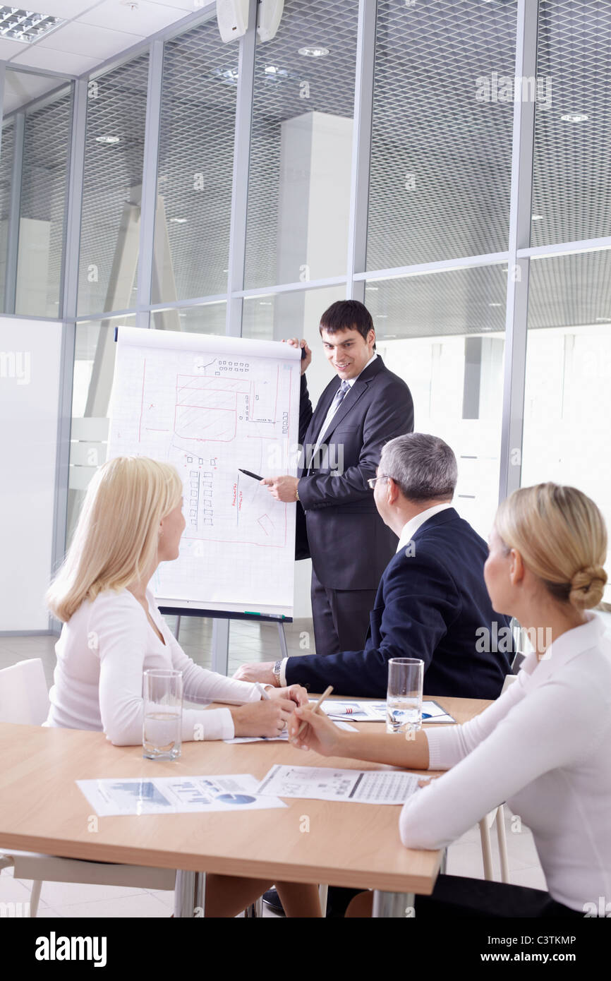 Showing the plan hi-res stock photography and images - Alamy