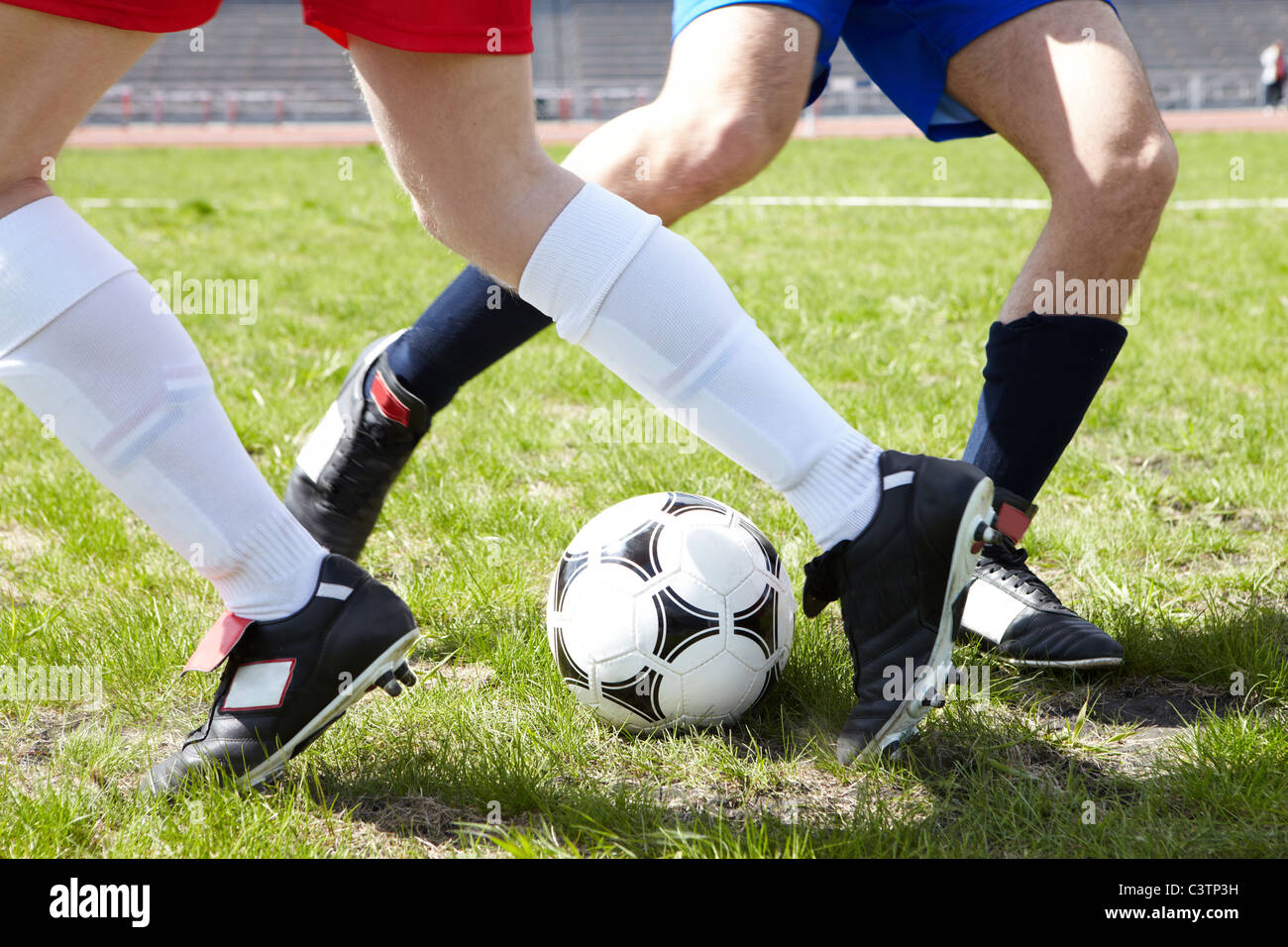 Footballers legs hi-res stock photography and images - Alamy