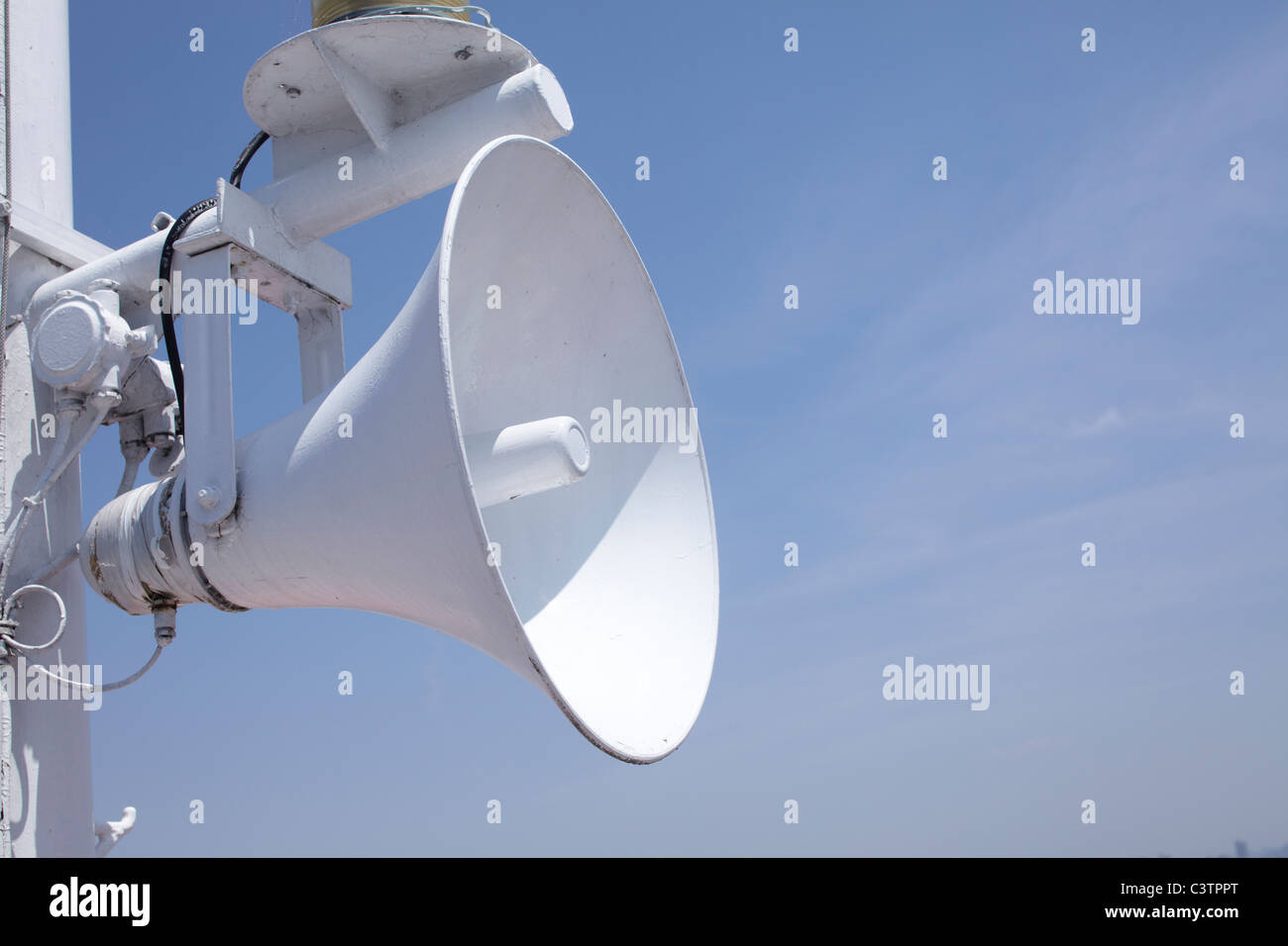 White speaker hi-res stock photography and images - Alamy