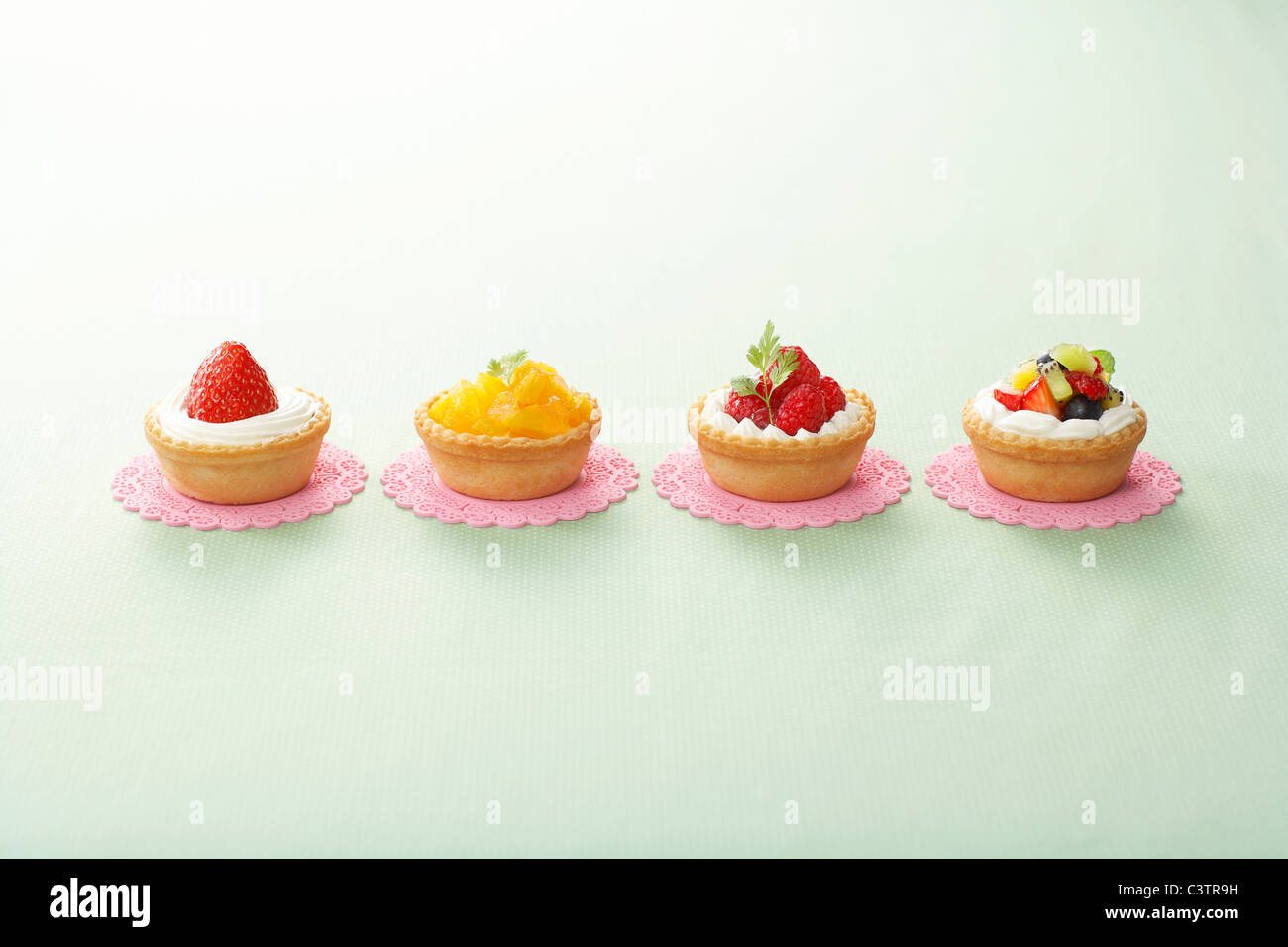 Tarts fruit hi-res stock photography and images - Alamy