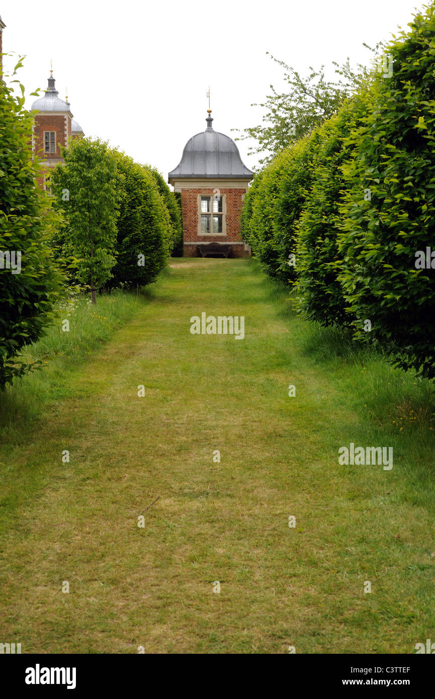 Folly mansion hi-res stock photography and images - Alamy