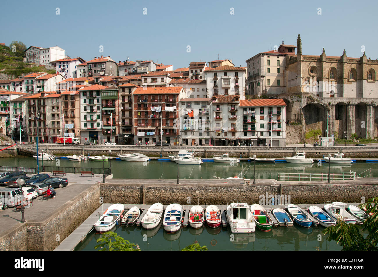 Ondarroa Spain old Spanish Fishing Port Harbor Stock Photo - Alamy