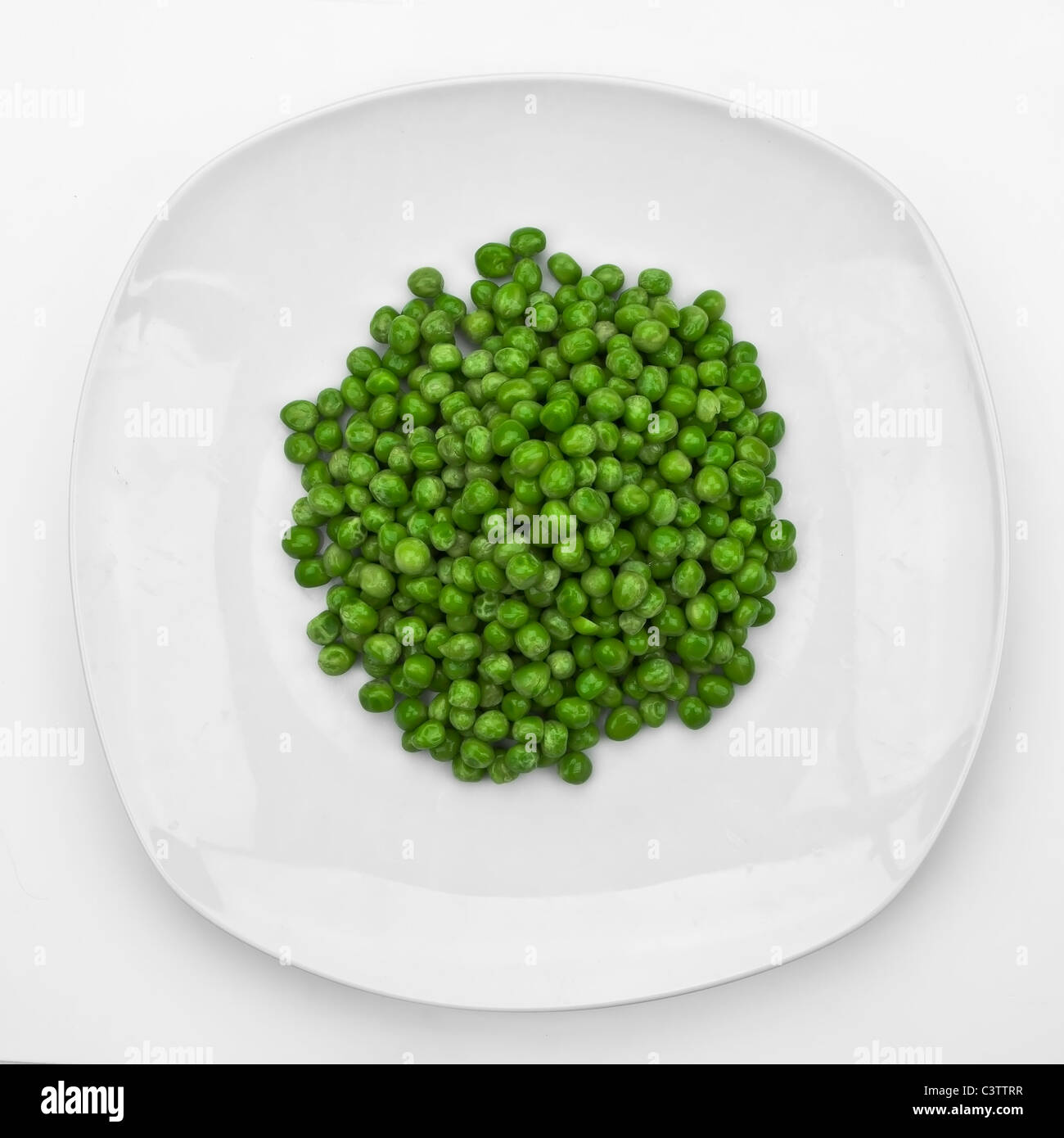 Pea on a plate hi-res stock photography and images - Alamy