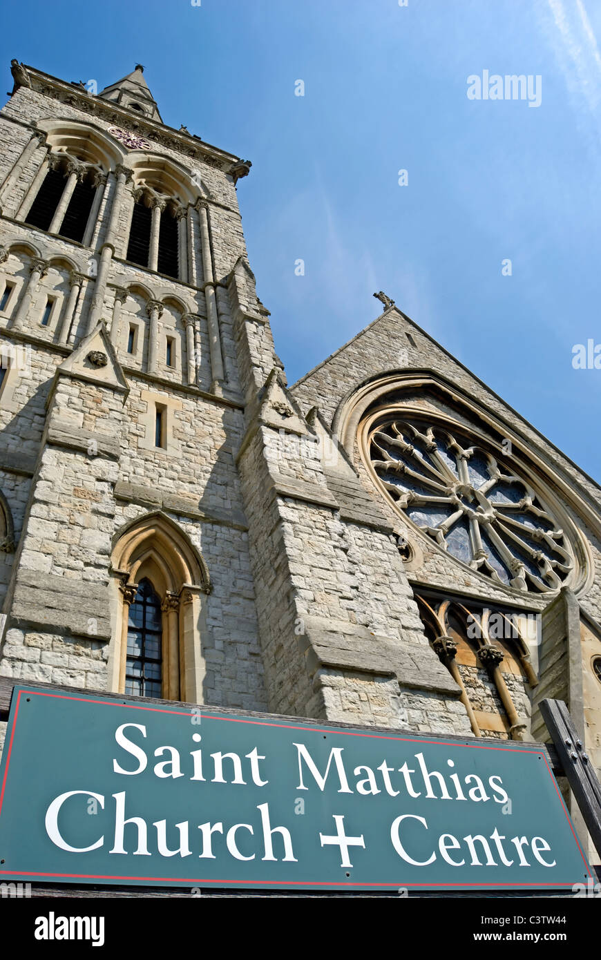 Church exteriors hi-res stock photography and images - Alamy
