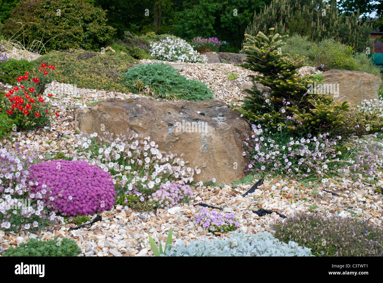 Rockery and gardener hi-res stock photography and images - Alamy