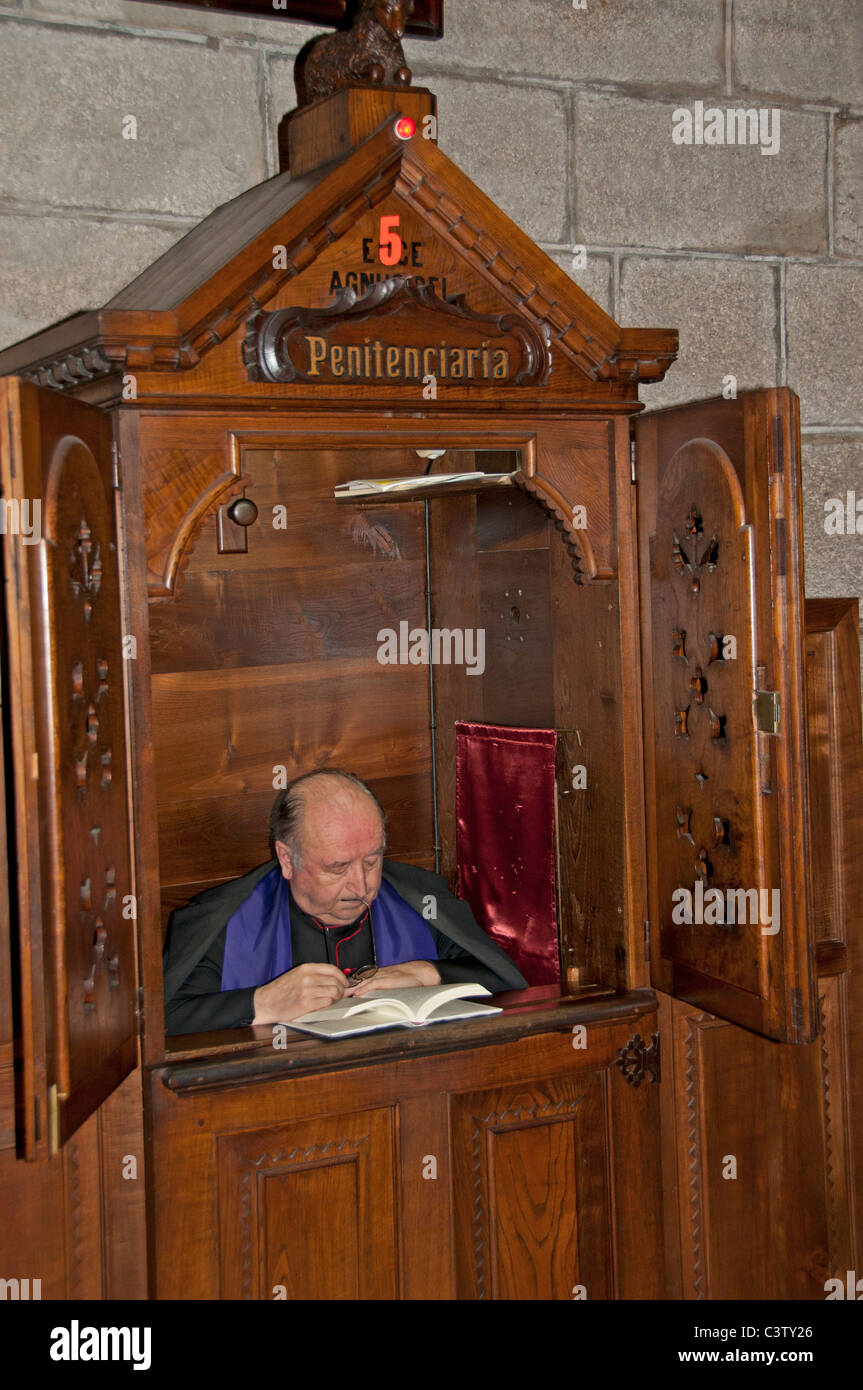 Confession chair hi-res stock photography and images - Alamy