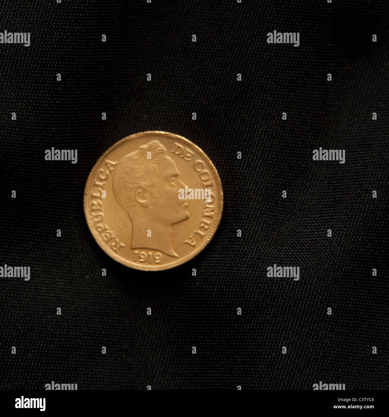 Colombia peso coins hi-res stock photography and images - Alamy