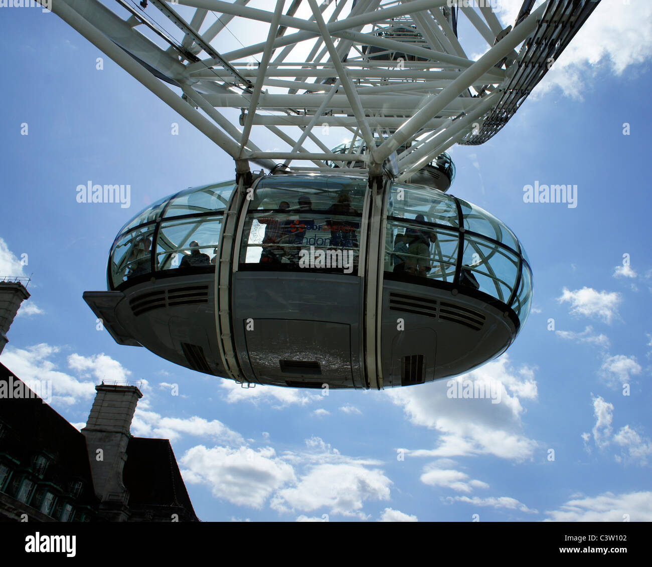 London eye capsule hi-res stock photography and images - Alamy
