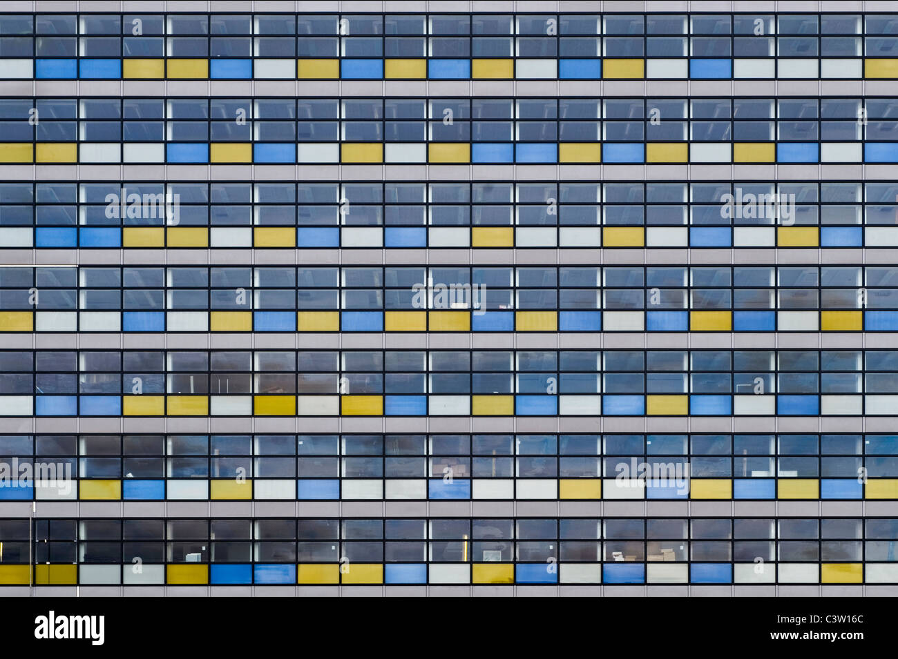 Office building block hi-res stock photography and images - Alamy