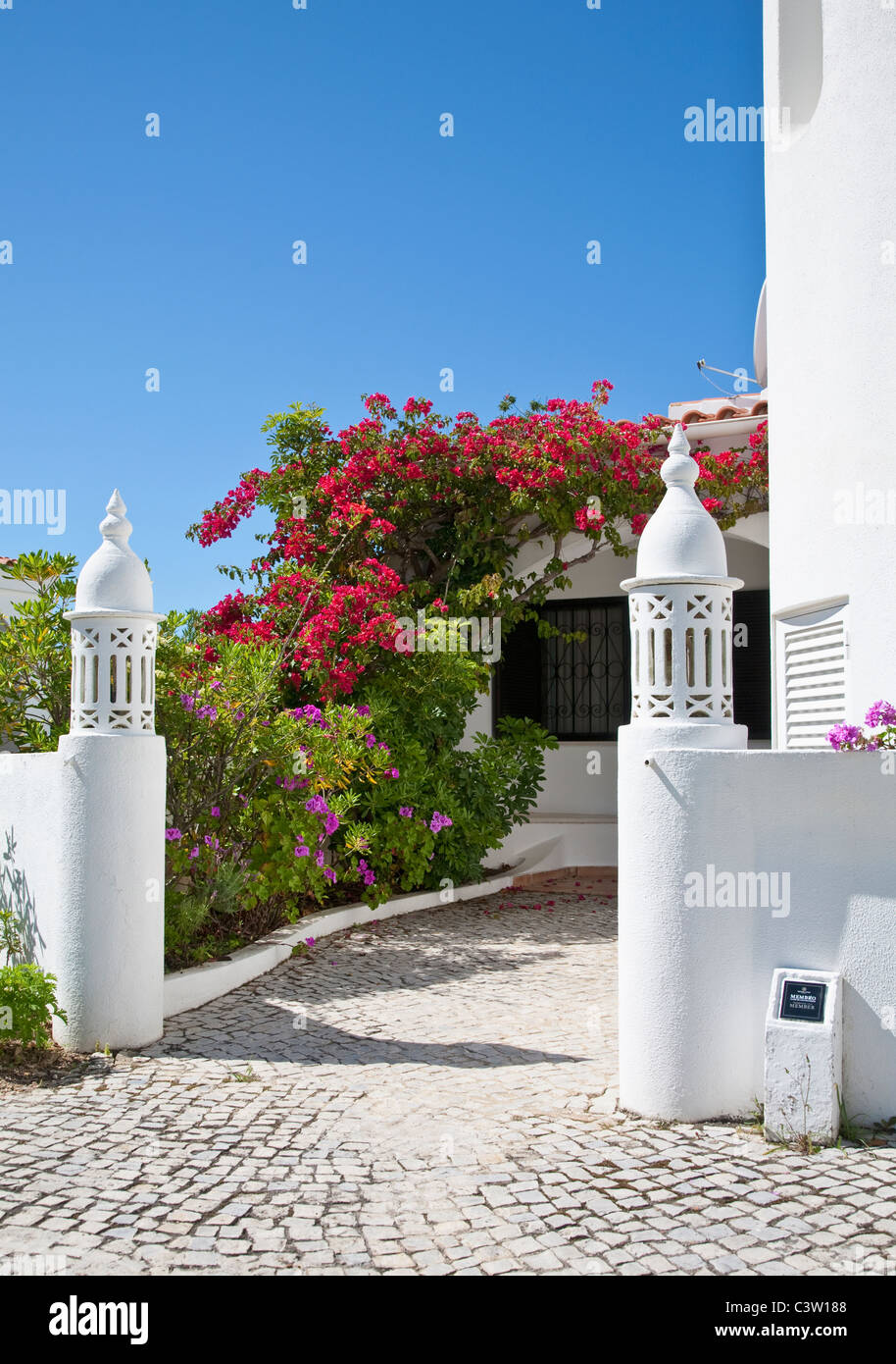 Entrance to luxury villa Stock Photo - Alamy