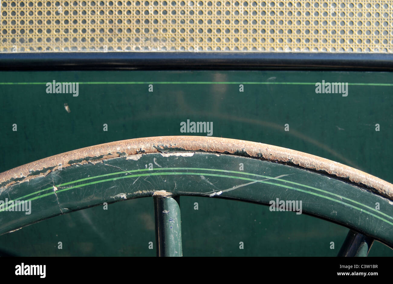 Retro style cartwheel detail. Wooden texture Stock Photo - Alamy