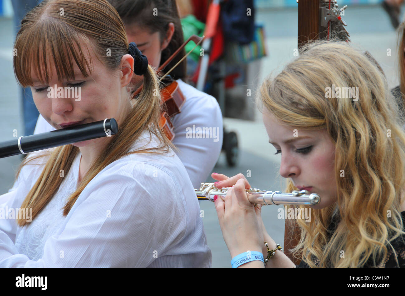 Irish musical instruments hi-res stock photography and images - Alamy