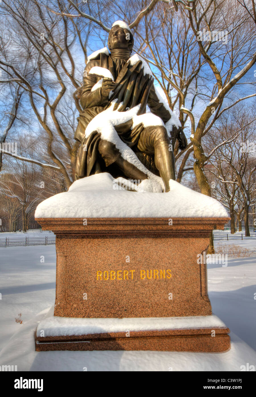 Snow covered statue of Robert Burns in Central Park Stock Photo - Alamy