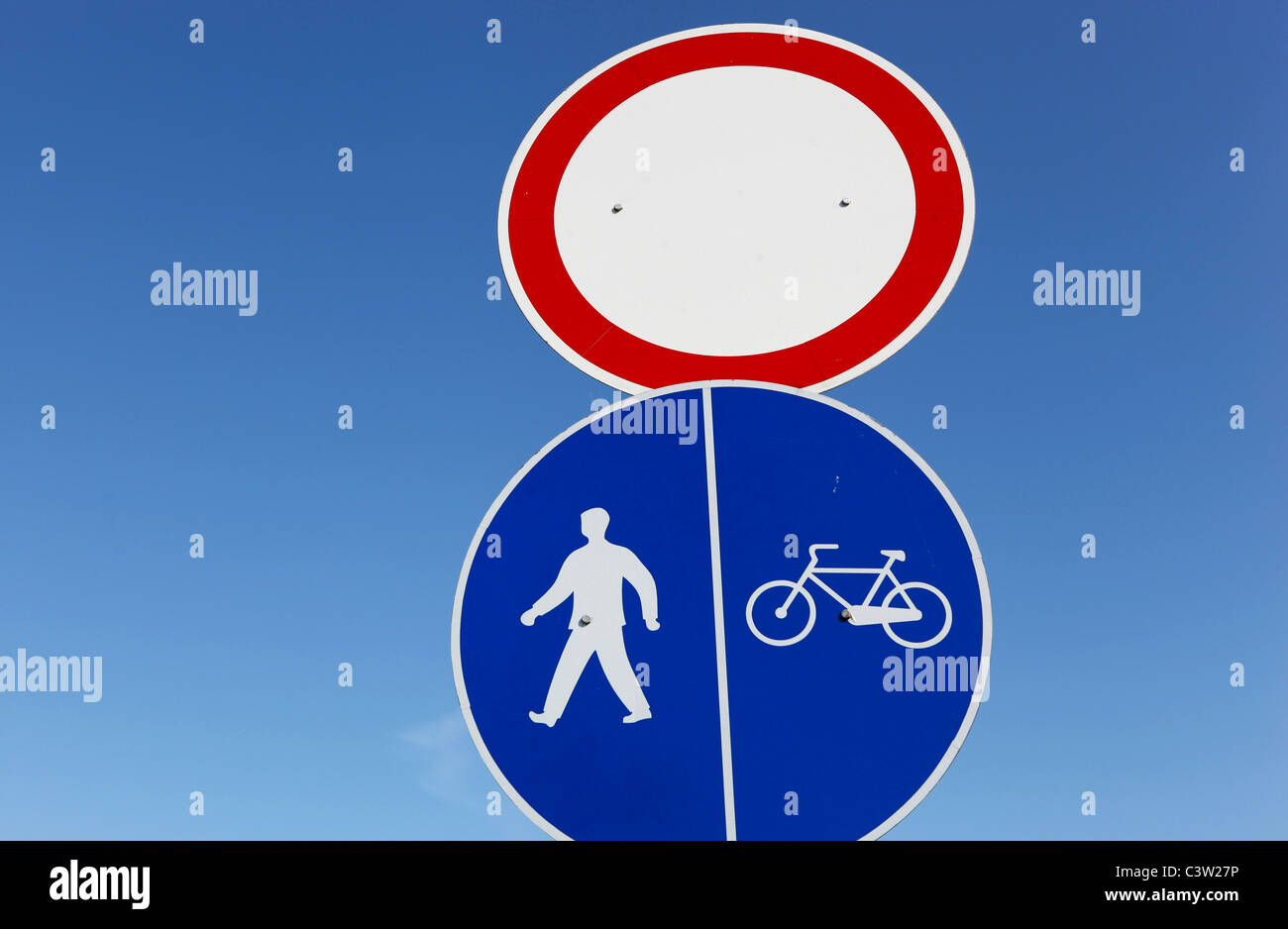 Stock market road sign hi-res stock photography and images - Alamy